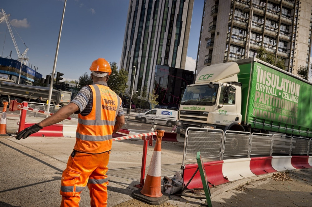 Vehicle Banksman | An Essential Site Skills Guide - Essential Site Skills